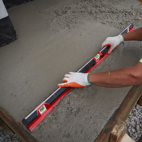 Milwaukee REDSTICK 120cm Concrete Level